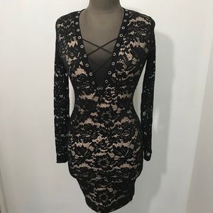 Windsor | Dresses | Nwot Windsor Low Cut Lace Bodycon Size S | Poshmark
